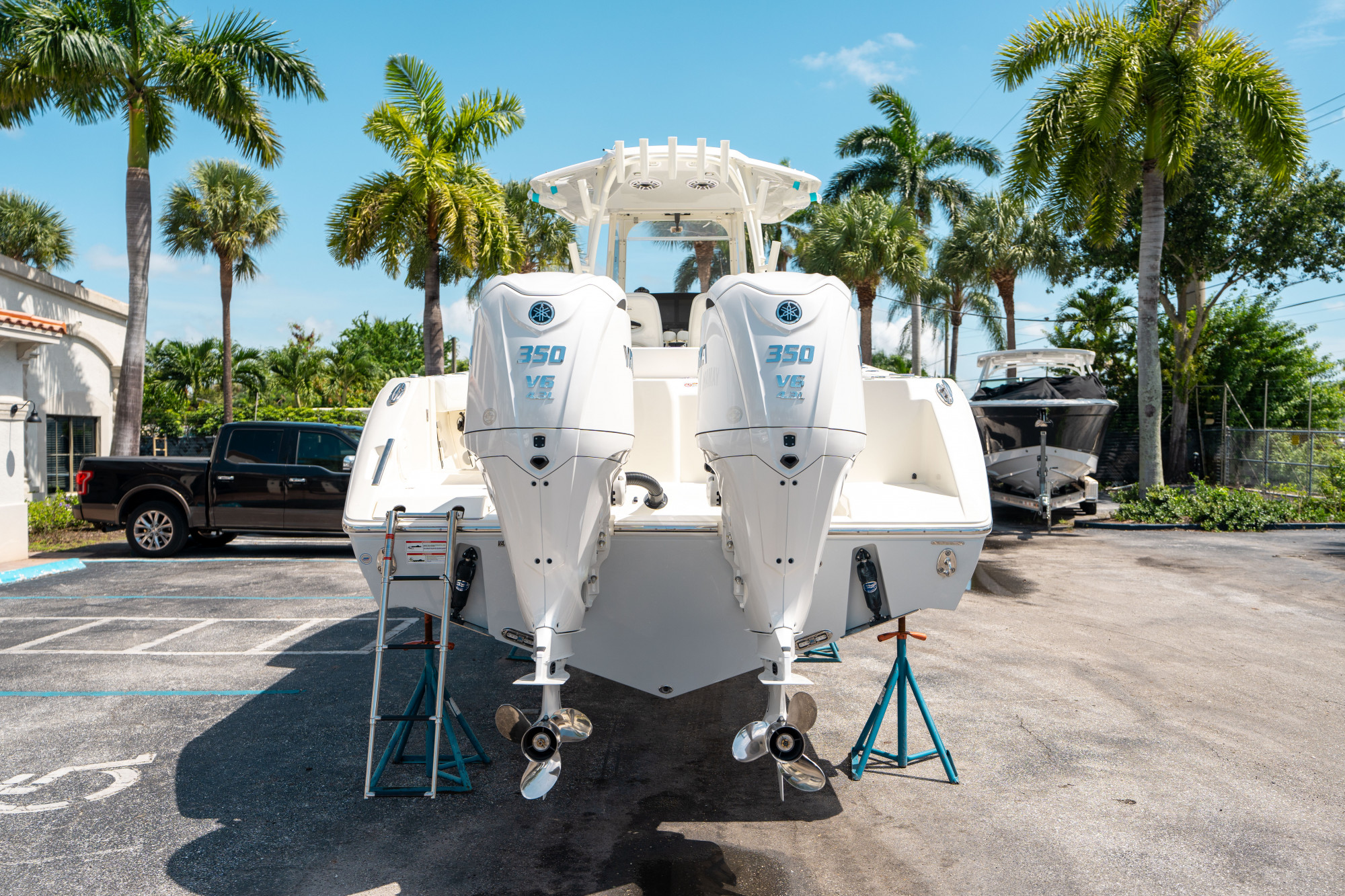 New 2024 Cobia 320 CC for sale in West Palm Beach (#A020) - Marine ...